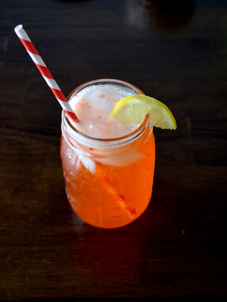 Strawberry Lemonade Sparkler – Naturally Fit